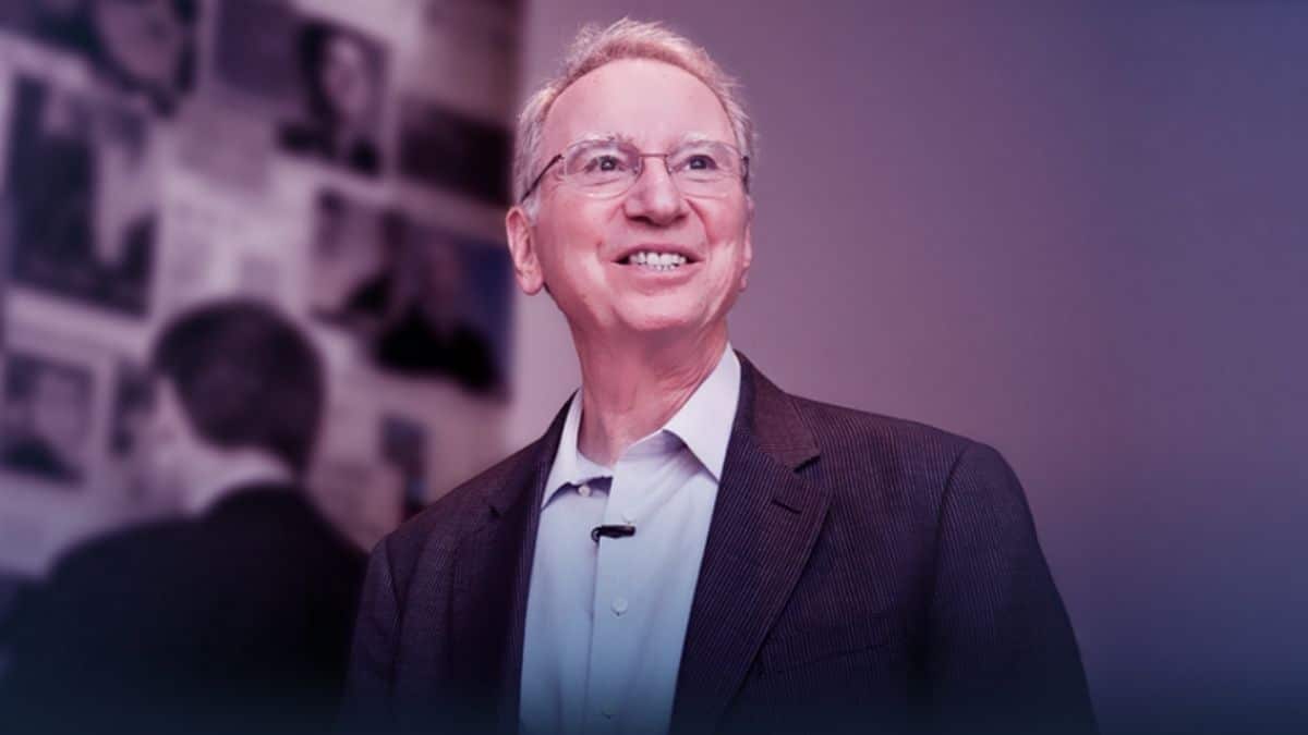 Irwin Mark Jacobs Kimdir?